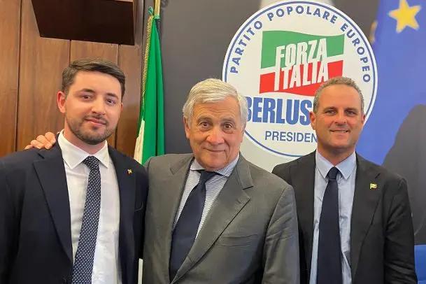 «Selfie di vicesindaco ed ex consigliere per le strade per evidenziare ...