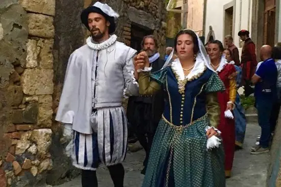 Tutto pronto per la rievocazione storica del matrimonio tra Federico ... Tutto pronto per la rievocazione storica del matrimonio tra Federico ...